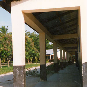 schoolbldg.jpg